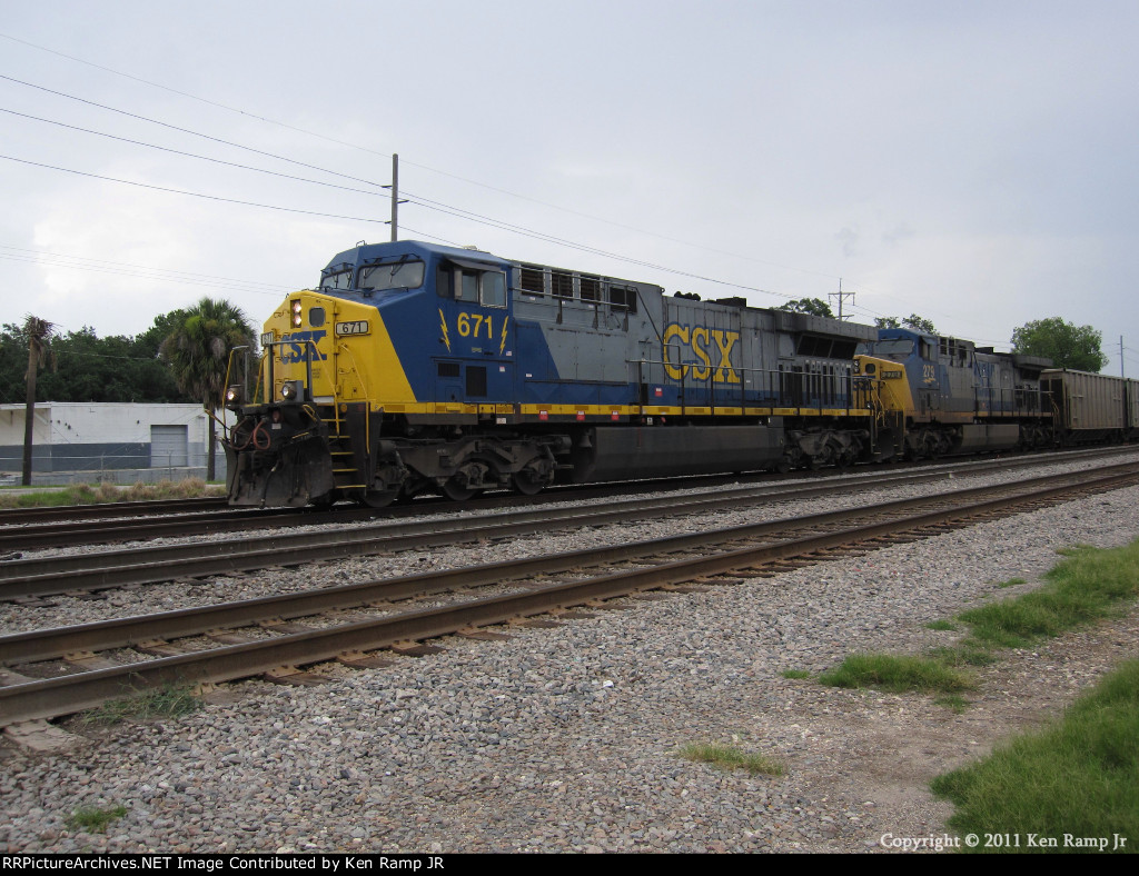 CSX 671